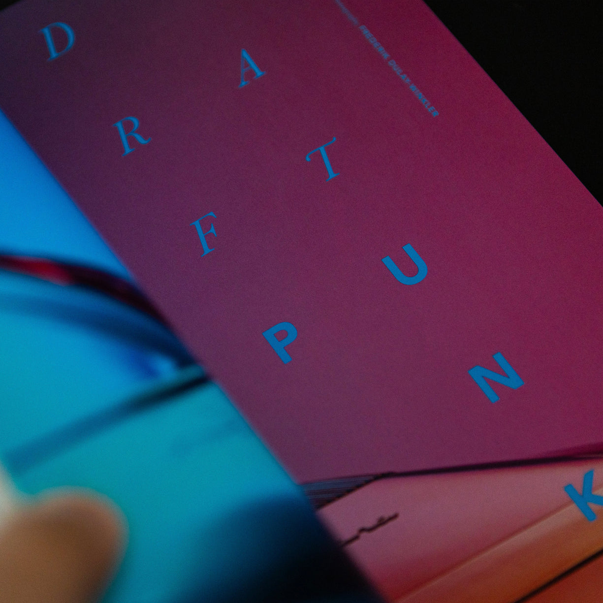 Subscriptions – 000 Magazine